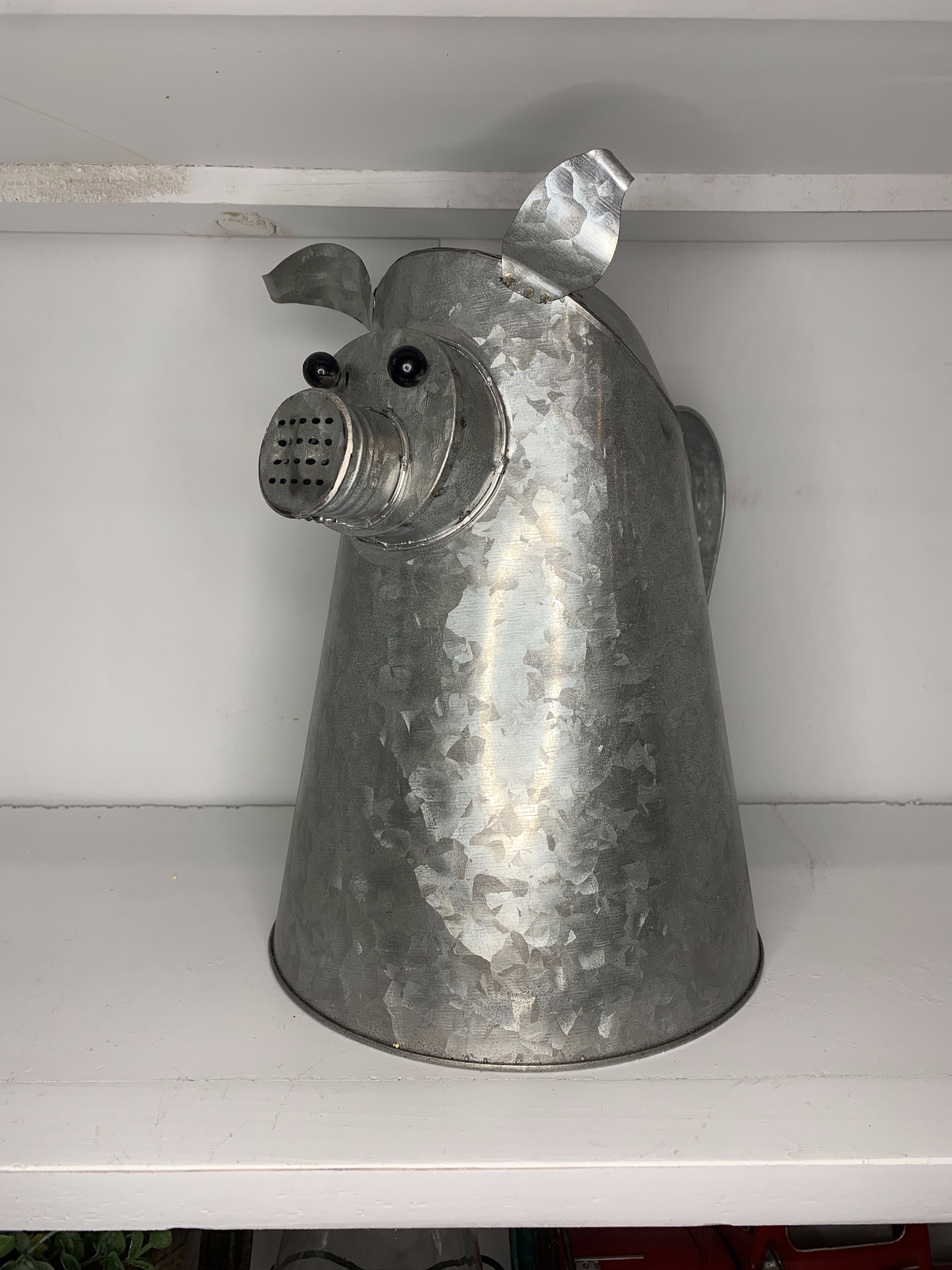 Pig Pitcher | The Rustic Farmhouse